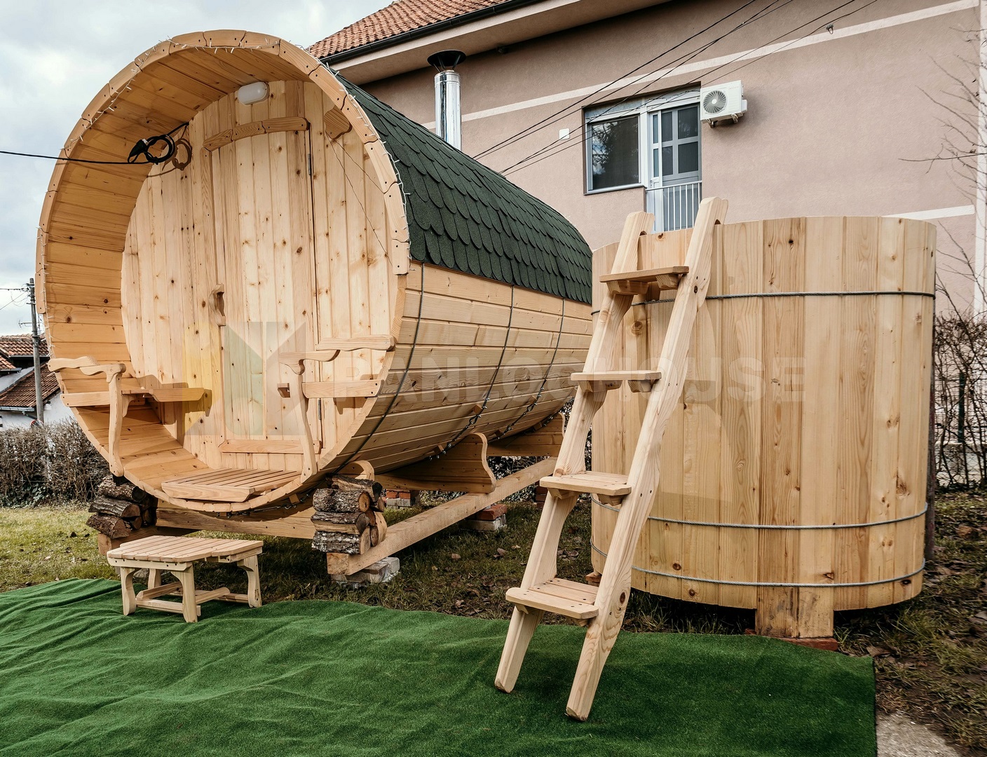 Mobile sauna in Serbia model «Premium» - panloghouse.com